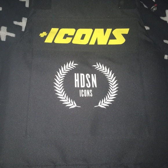 POP ICON CLOTHING | Tops | Icon Vest | Poshmark